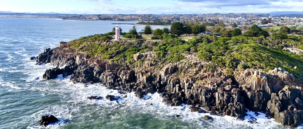 55: Mersey Bluff Lighthouse - point2pointless.com